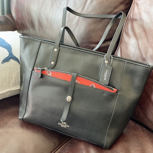 Coach | Bags | Coach Zipper Closure Tote Bagspouch 2 In Black Leather ...